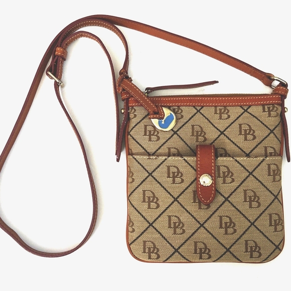 Dooney & Bourke | Bags | Dooney Bourke Signature Logo Crossbody Letter ...